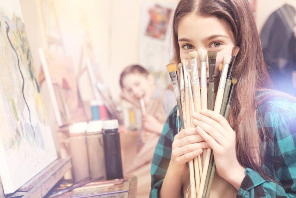Cómo fomentar la creatividad entre adolescentes - Logos International ...