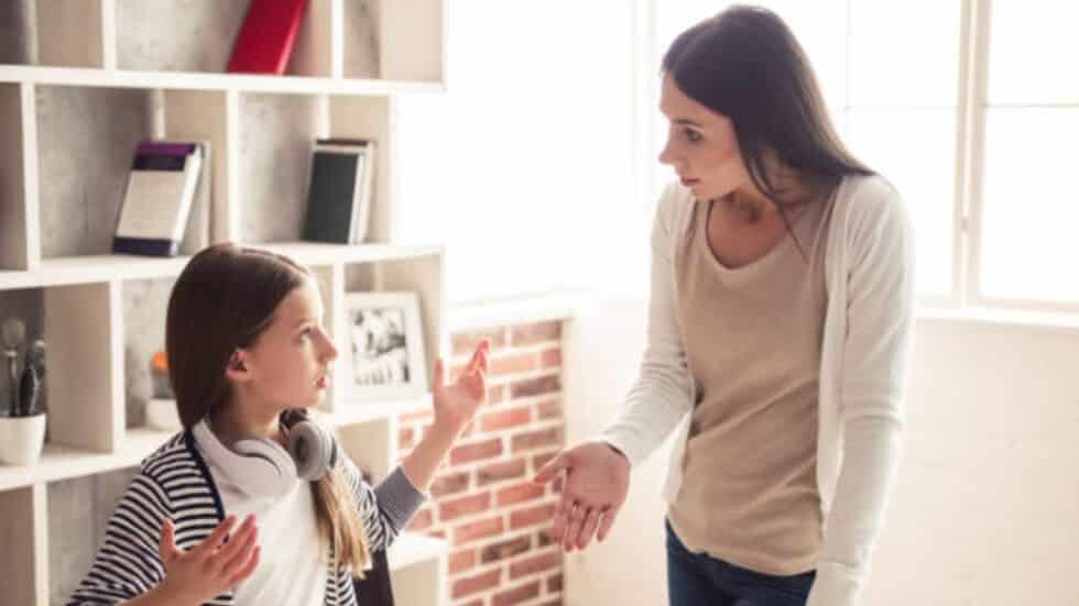 Cómo evitar discusiones con los adolescentes - Logos International School